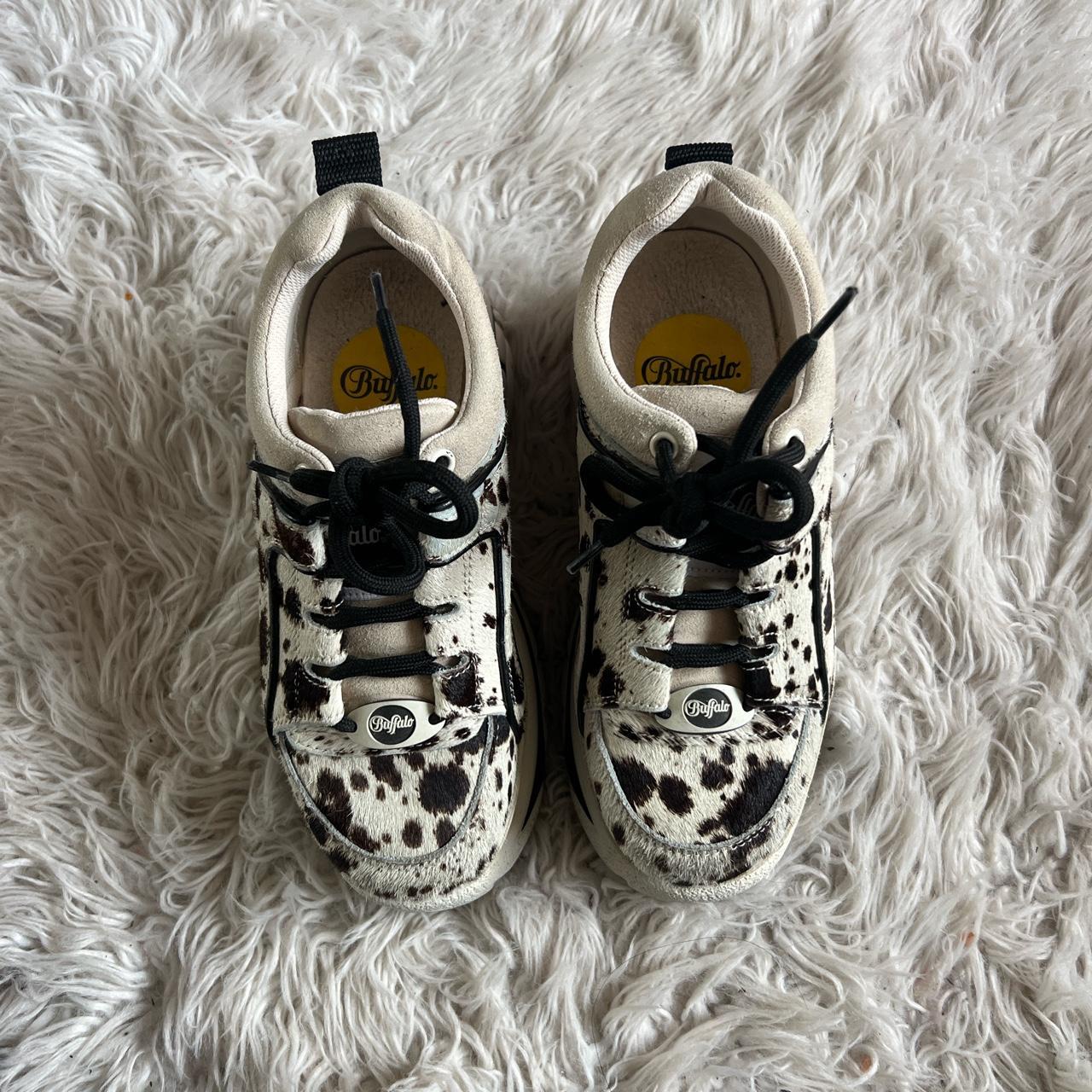 Buffalo London Women's White and Black Trainers | Depop