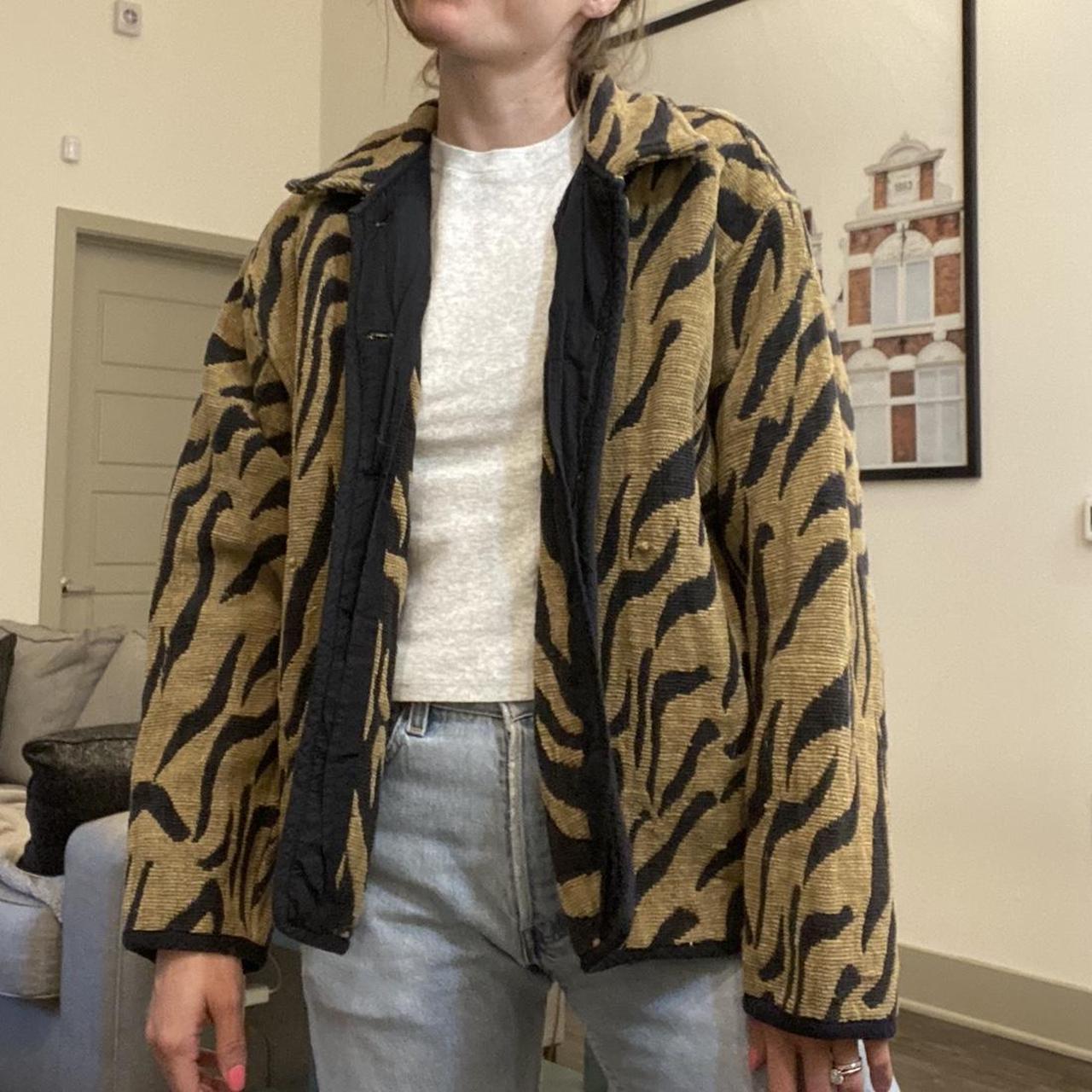 Vintage tiger print jacket! Super cool jacket,... - Depop