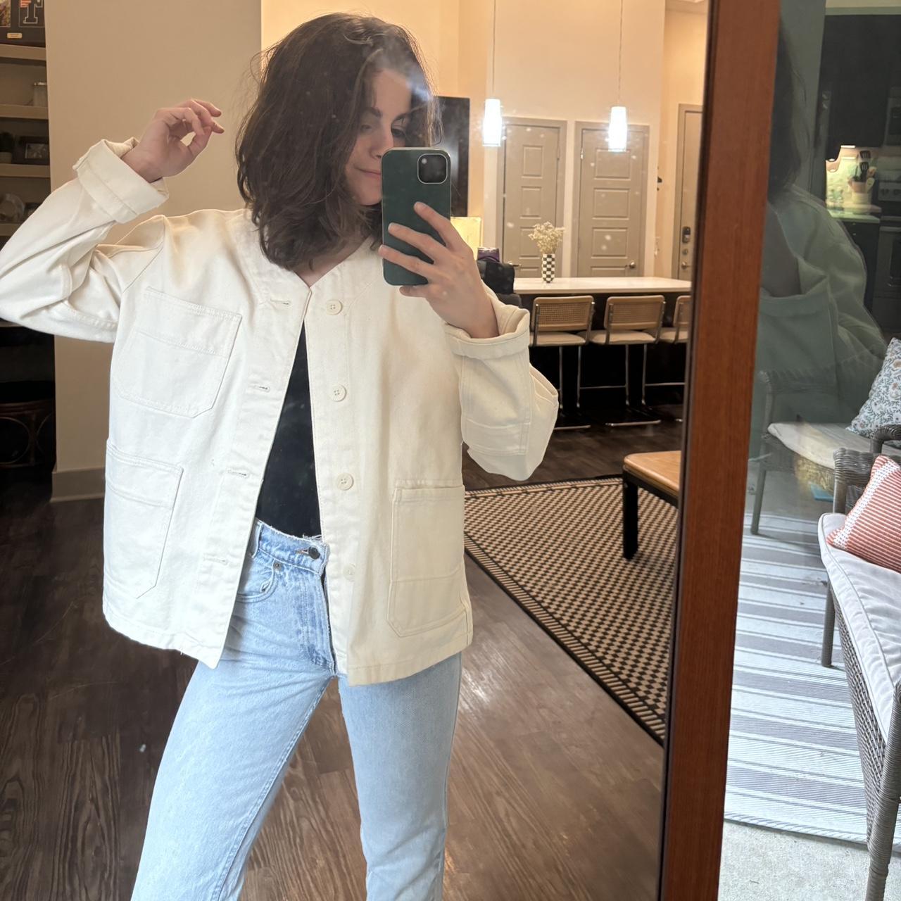 Cream Zara cargo jacket. Size small fits oversized - Depop