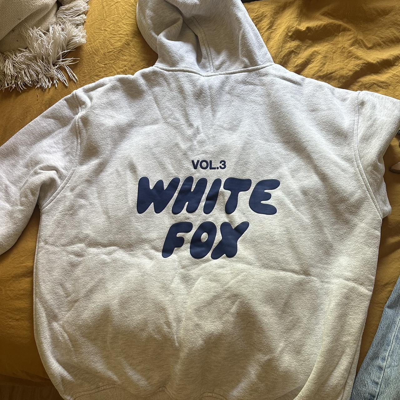 White fox jumper Size s/m - Depop