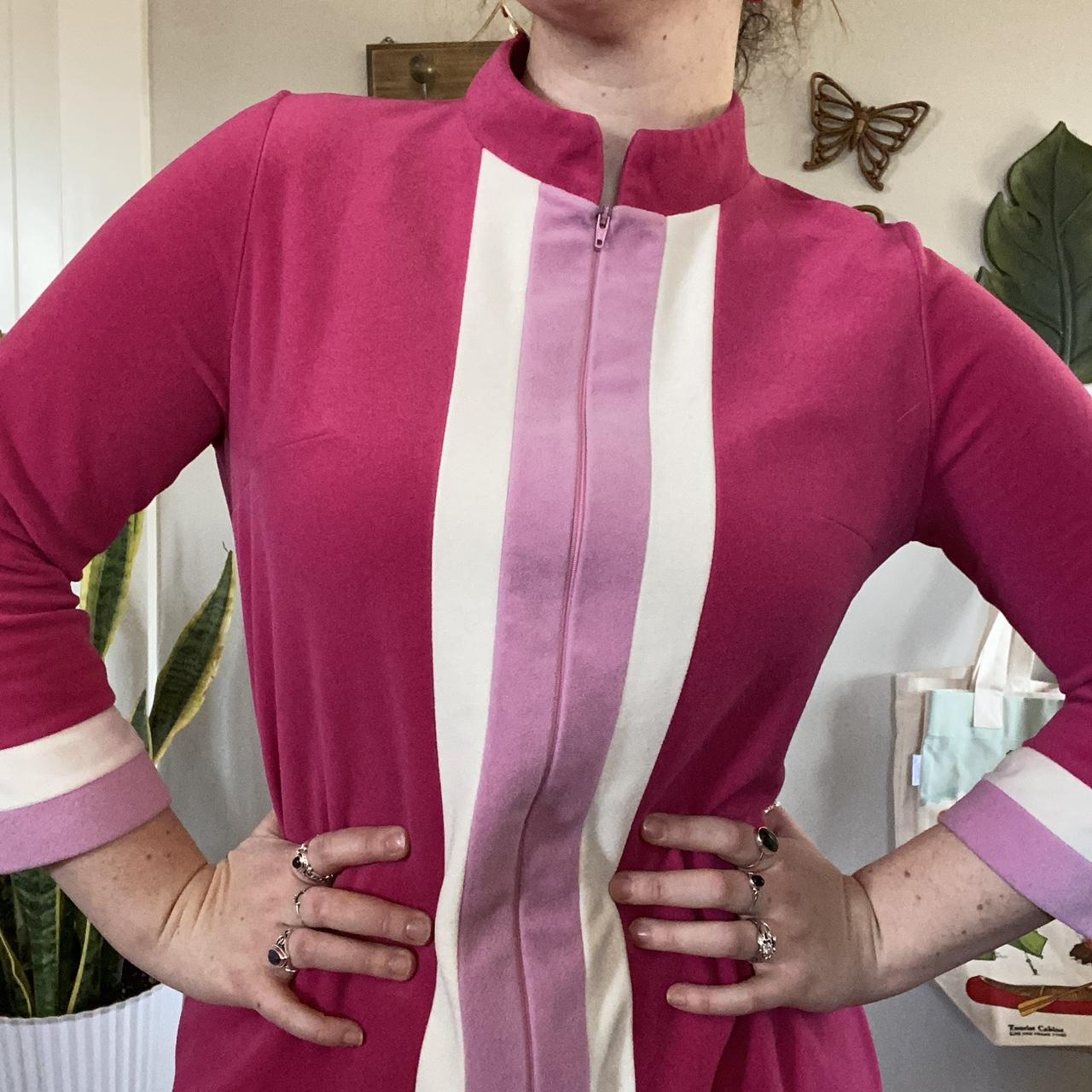 💘 SWEETHEART DROP 💘 60s vintage Vanity Fair velour... - Depop