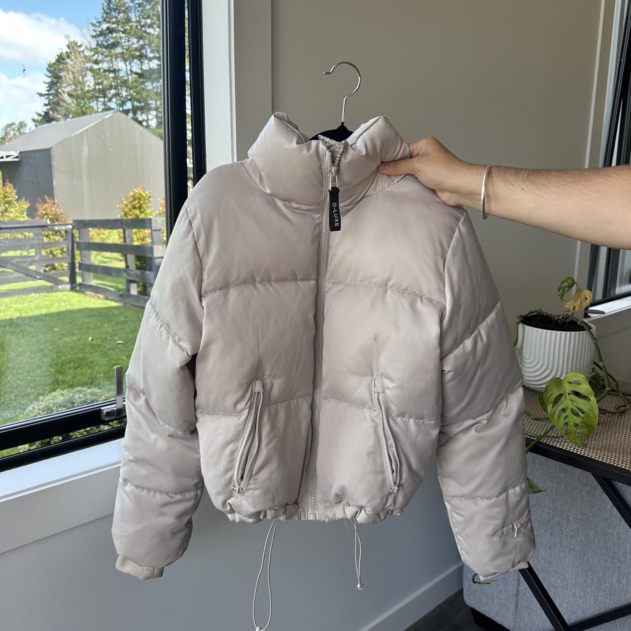 Deluxe Decjuba Puffer Worn once, honestly no idea... - Depop