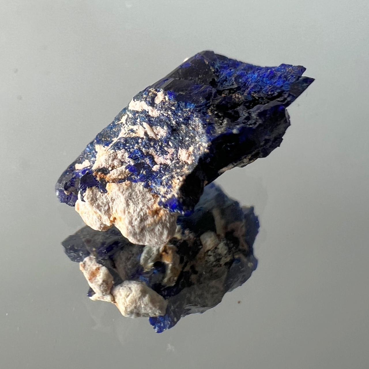 Bladed azurite crystal specimen Approx... - Depop