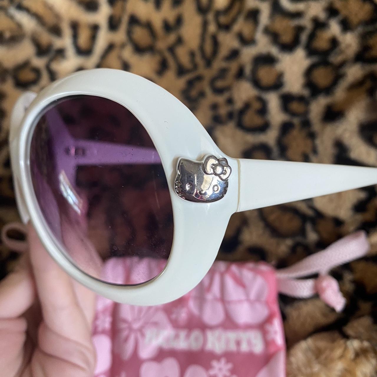 Super cute early 2000s hello kitty sunglasses!!... - Depop