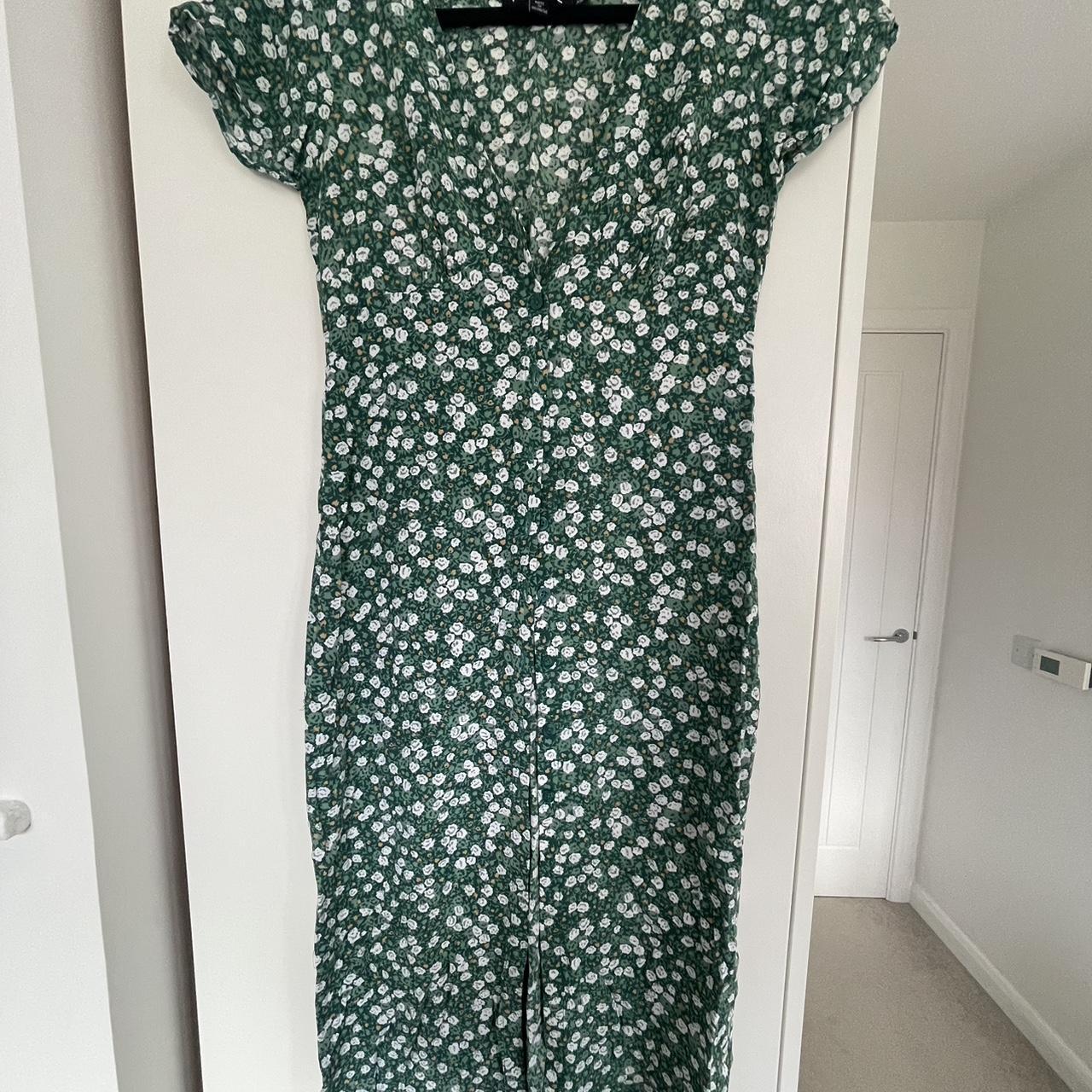 Motel rocks floral maxi dress, worn once, size XS... - Depop