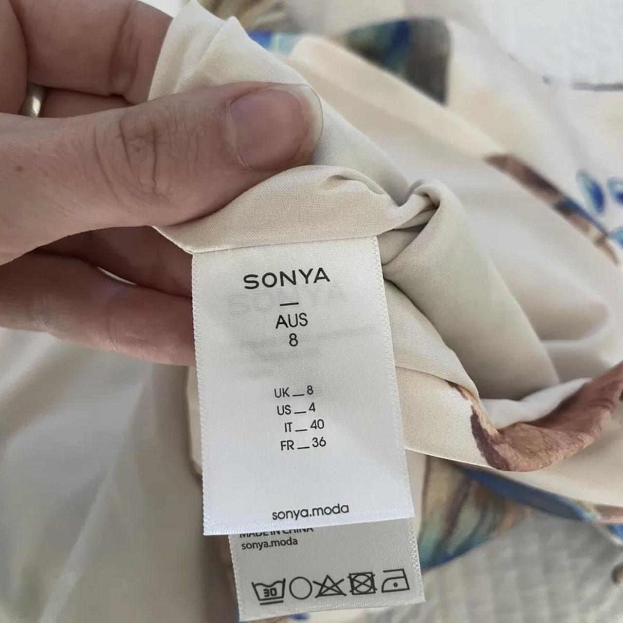 Sonya Moda Seashell Mini Dress Size 8 Worn once,... - Depop