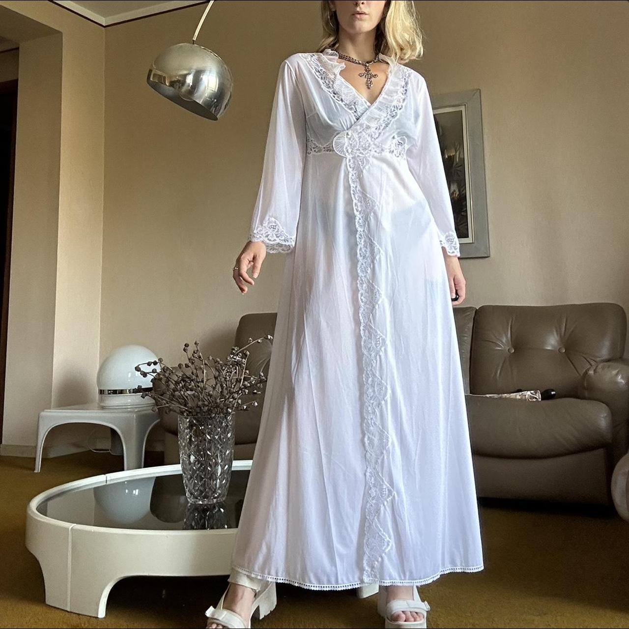 Vintage Lace Angel Robe Incredible 1960’s italian... - Depop