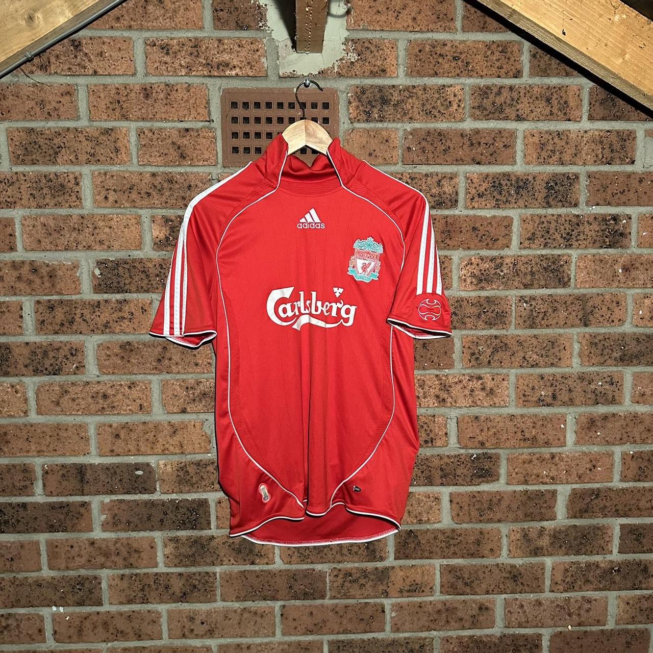 Liverpool 2006/2007 Home Football Shirt Medium... - Depop