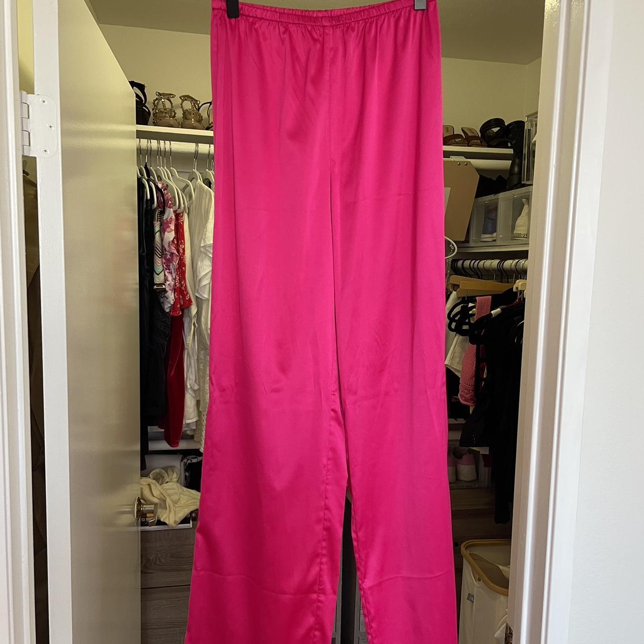 Skims satin pink pants never worn - Depop