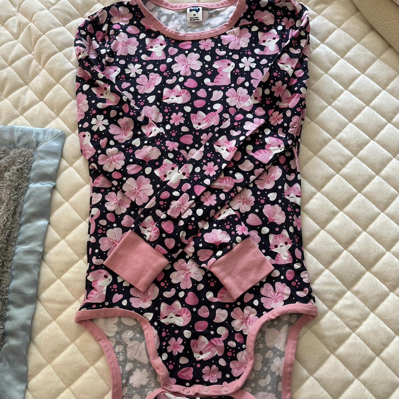 Onesies down under long sleeve onesie Size medium... - Depop