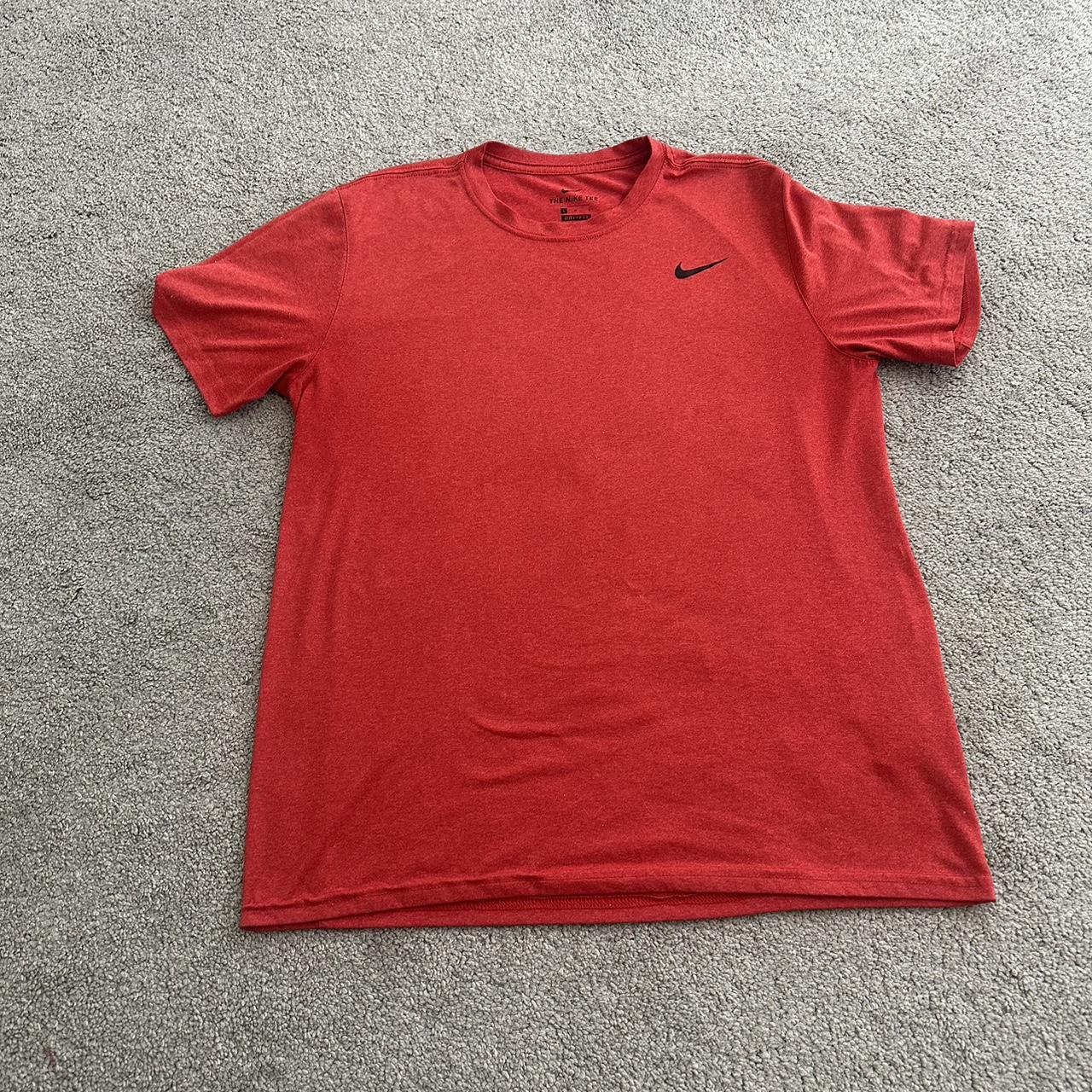 Red Nike dri fit Size L Great condition! #nike - Depop