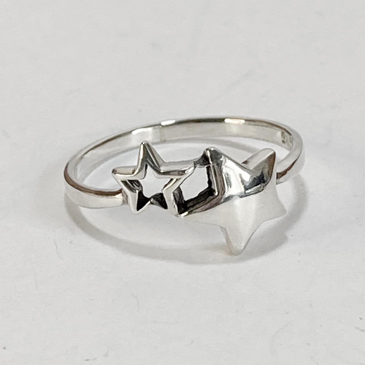 Sterling silver star ring size N / 54 / 7 Hallmarked... - Depop
