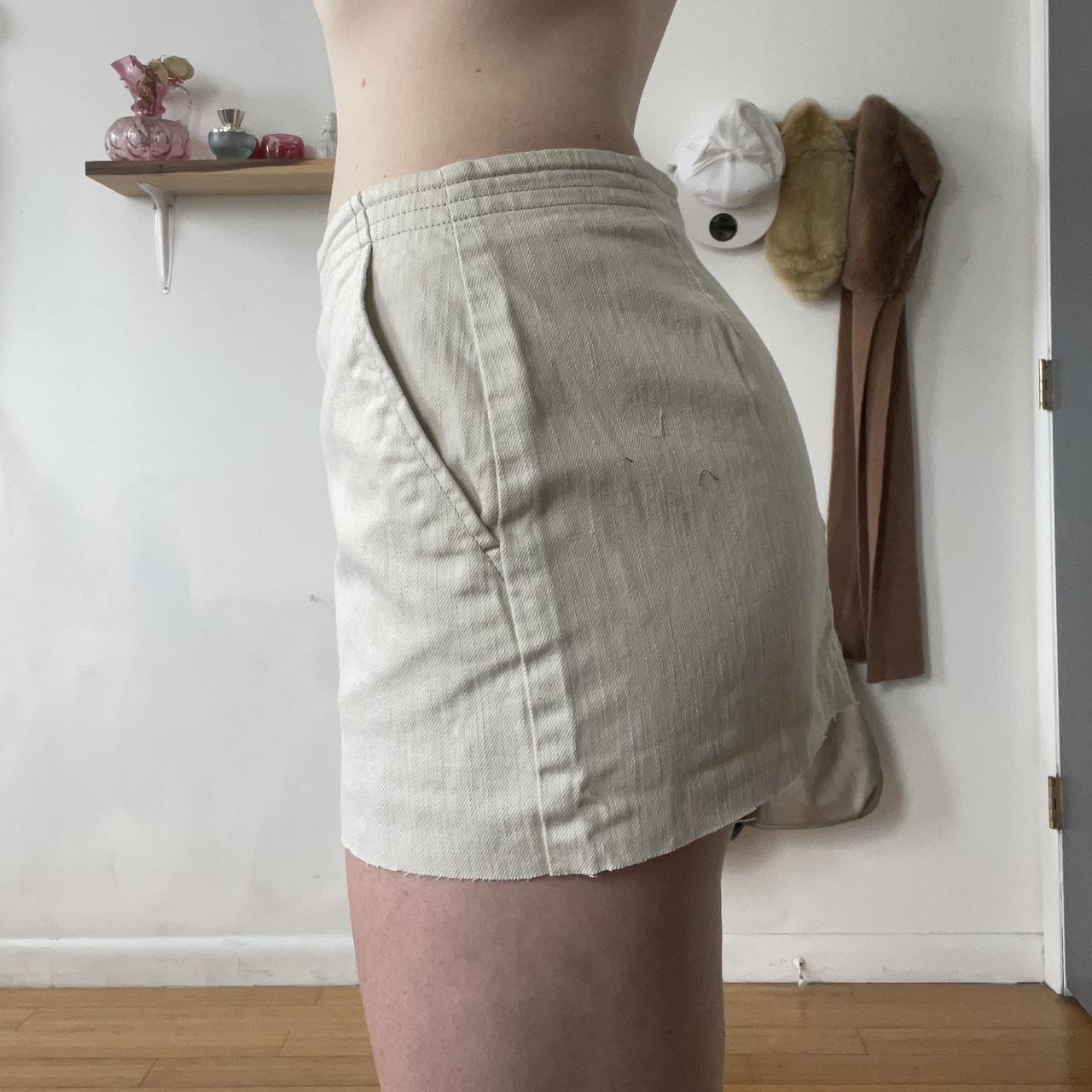 00s CREAM MINI SKIRT super cute cream mini skirt... - Depop