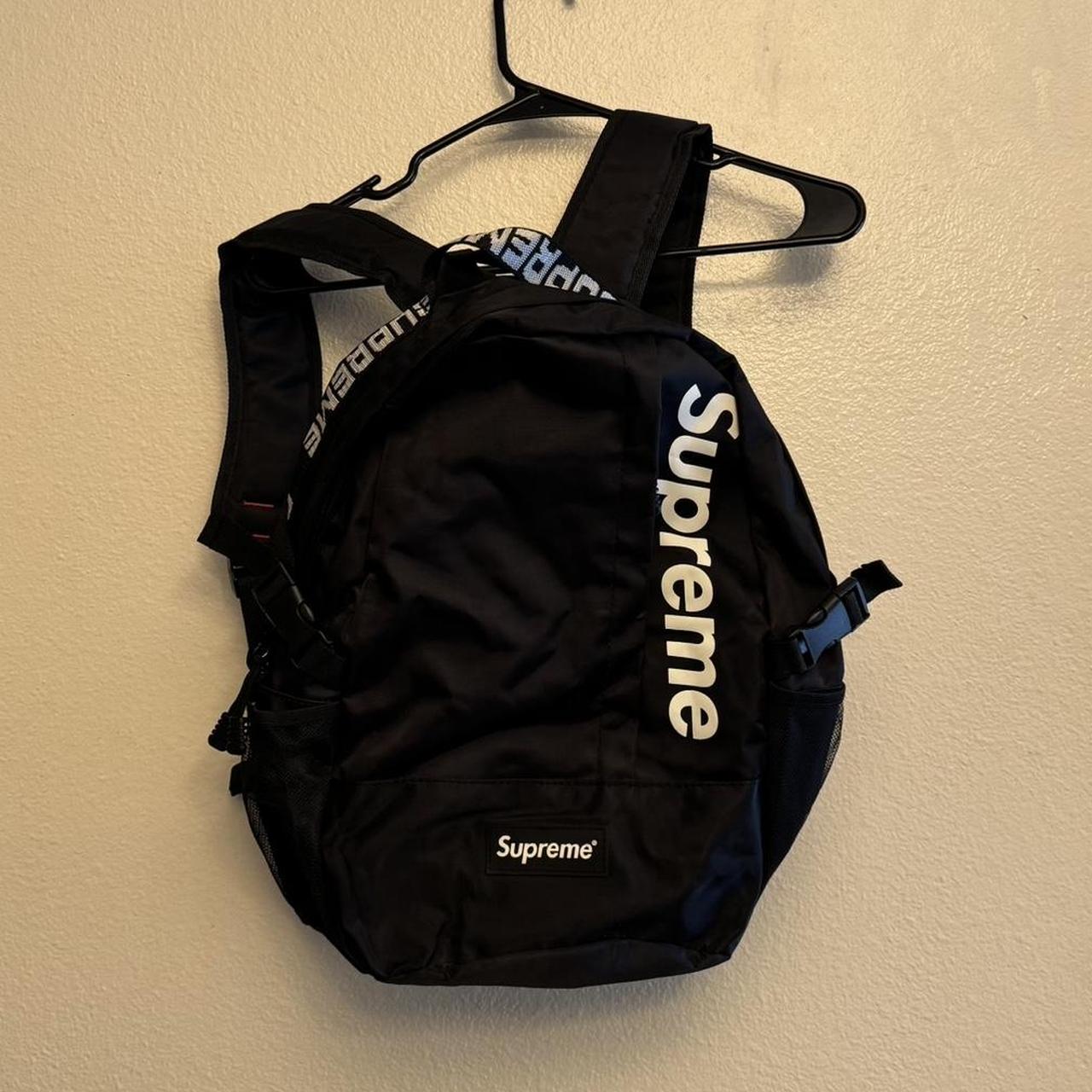 NOT REAL Supreme backpack - Depop