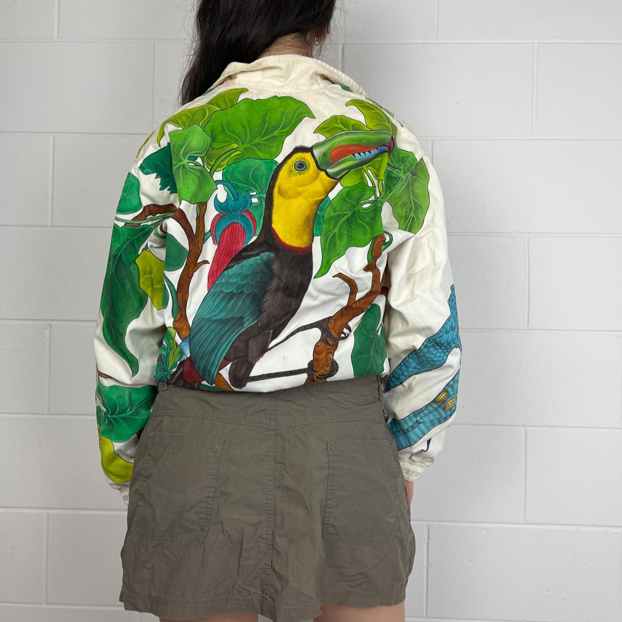 vintage wild birds jacket doesn't list a size on... - Depop