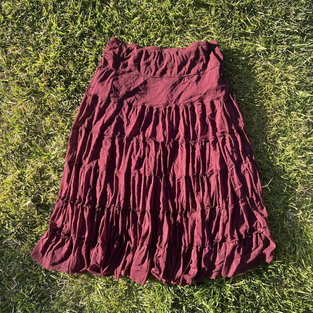 love this grungy maroon/burgundy maxi skirt! super... - Depop