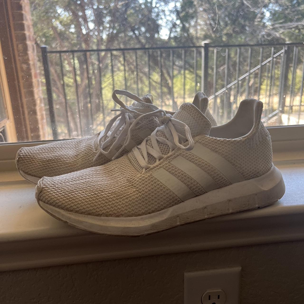 Adidas swift run shoes, size 8 - Depop