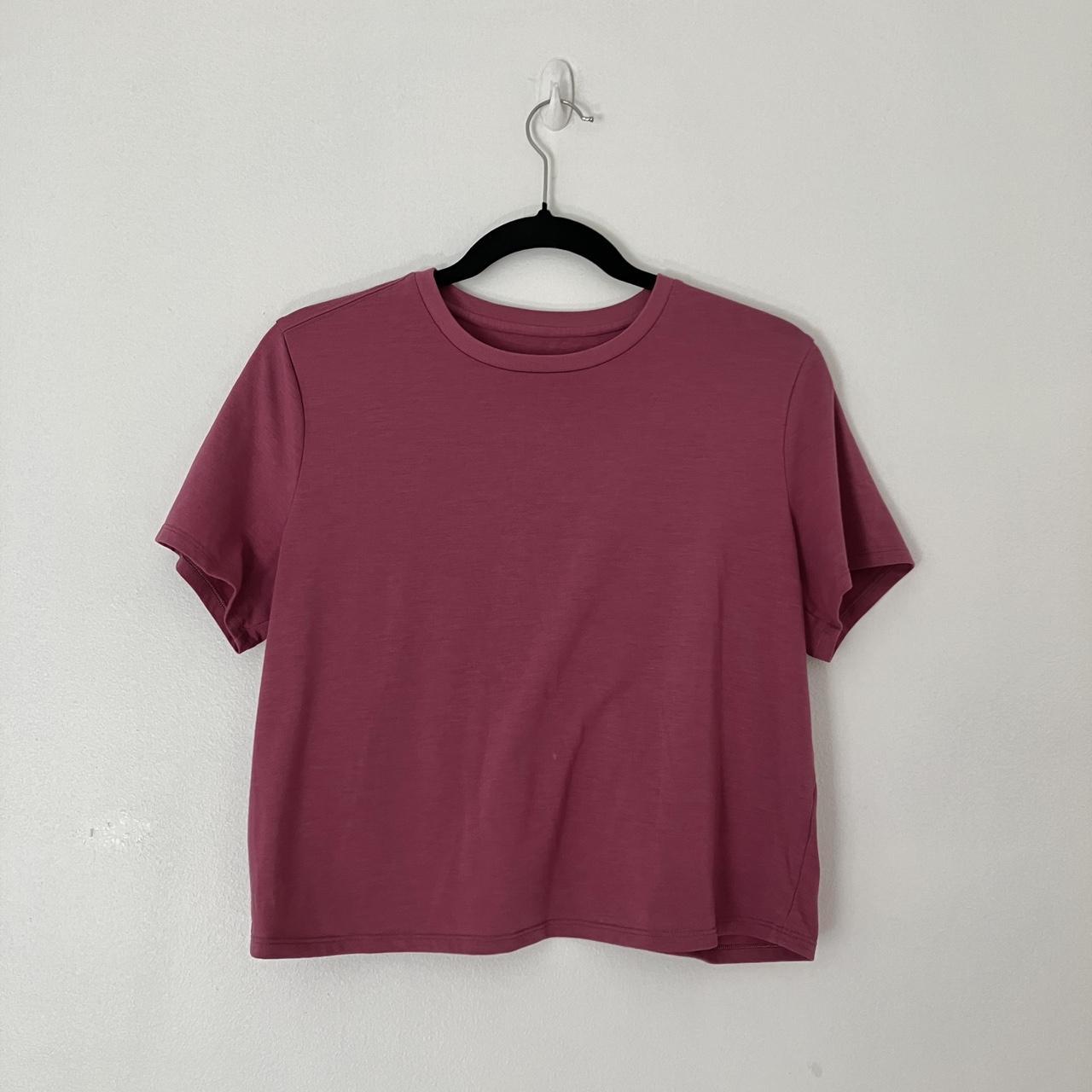 Outdoor Voices everyday tee Medium - Depop