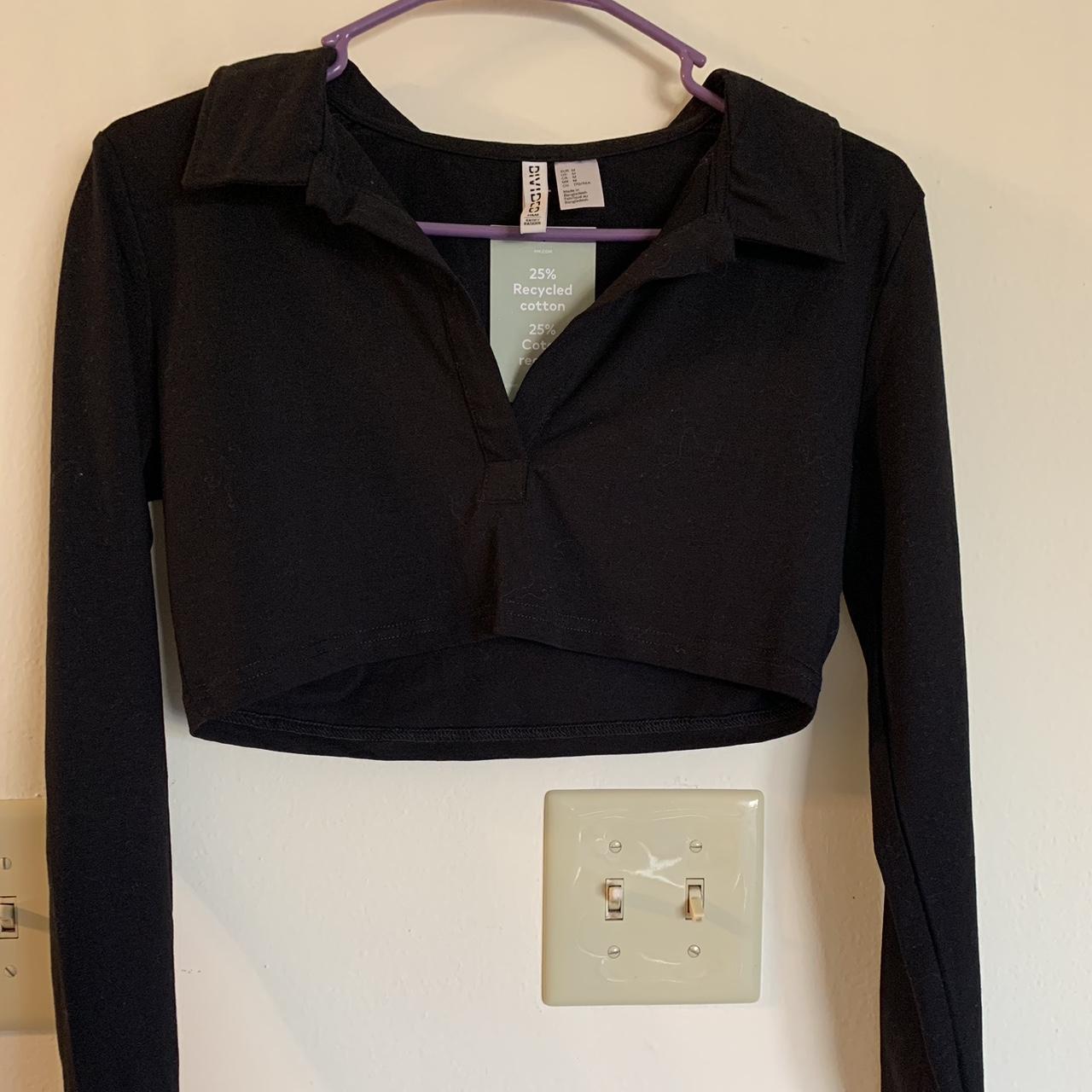 cropped h&m long sleeve ! super cute and VERY... - Depop