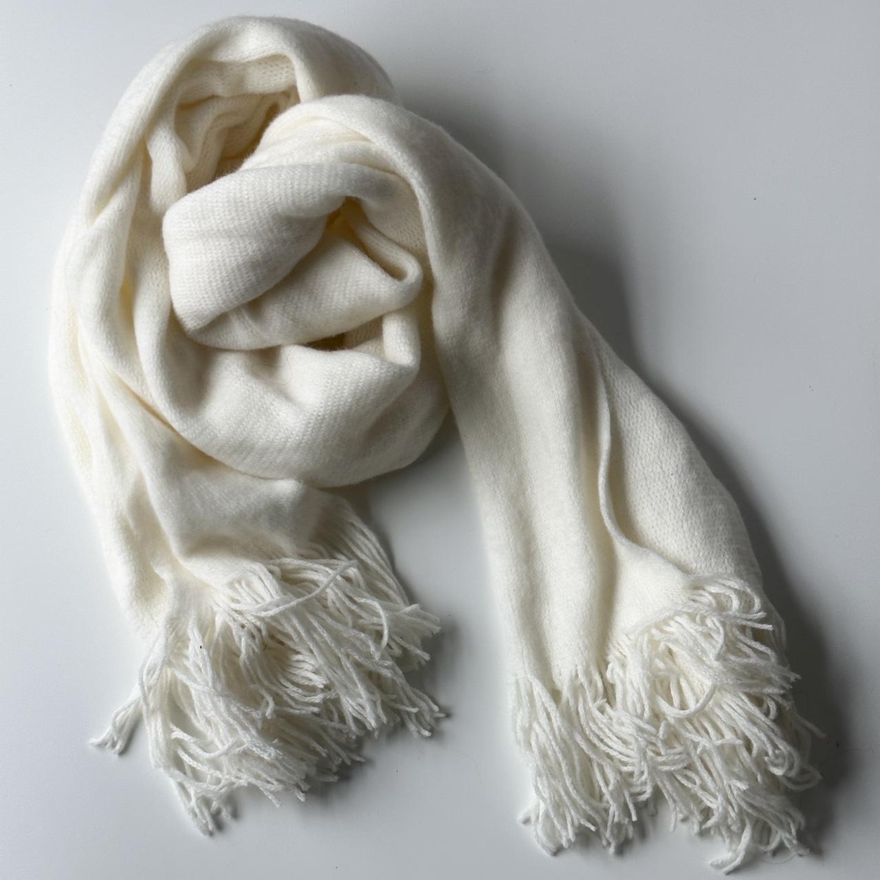 white fringe scarf - Depop