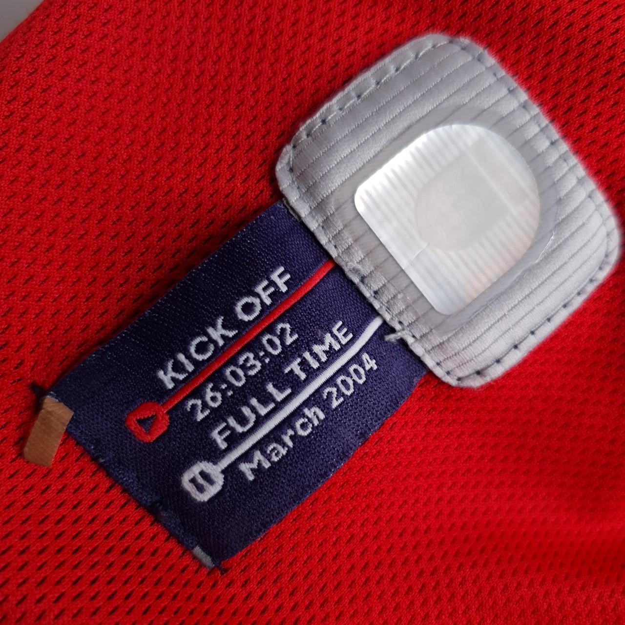 Vintage 2002 / 04 England reversible away shirt size... - Depop