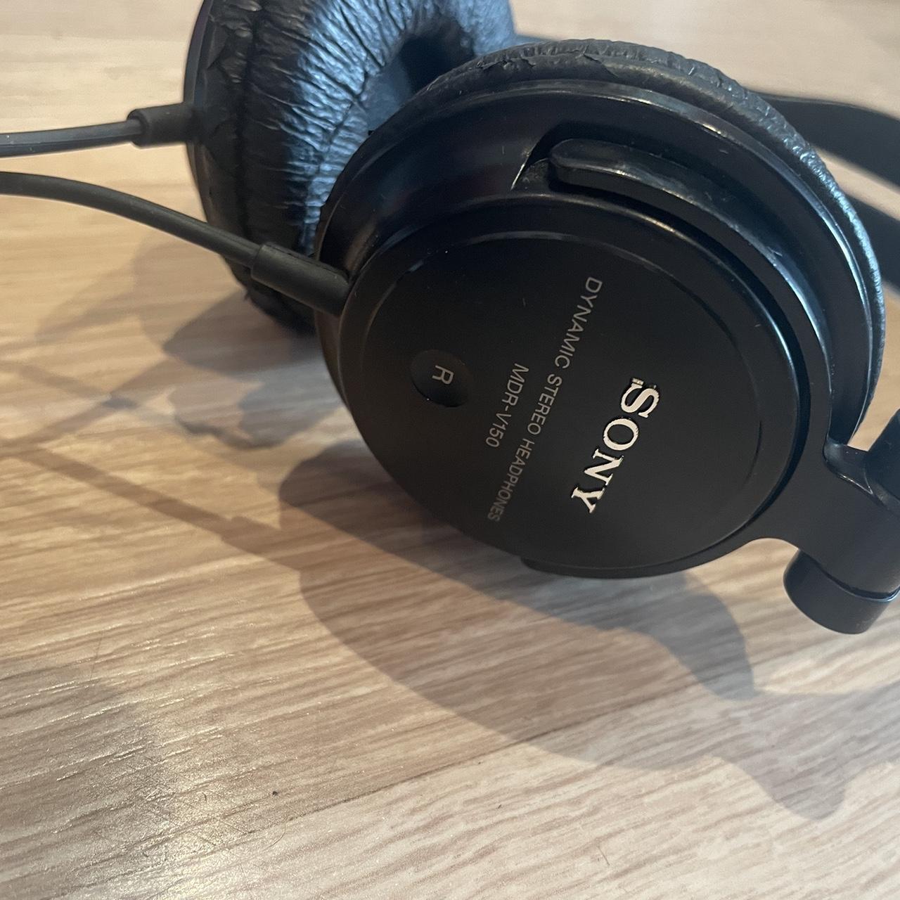 Sony dynamic stereo DJ headphones MDR-V150 Great... - Depop