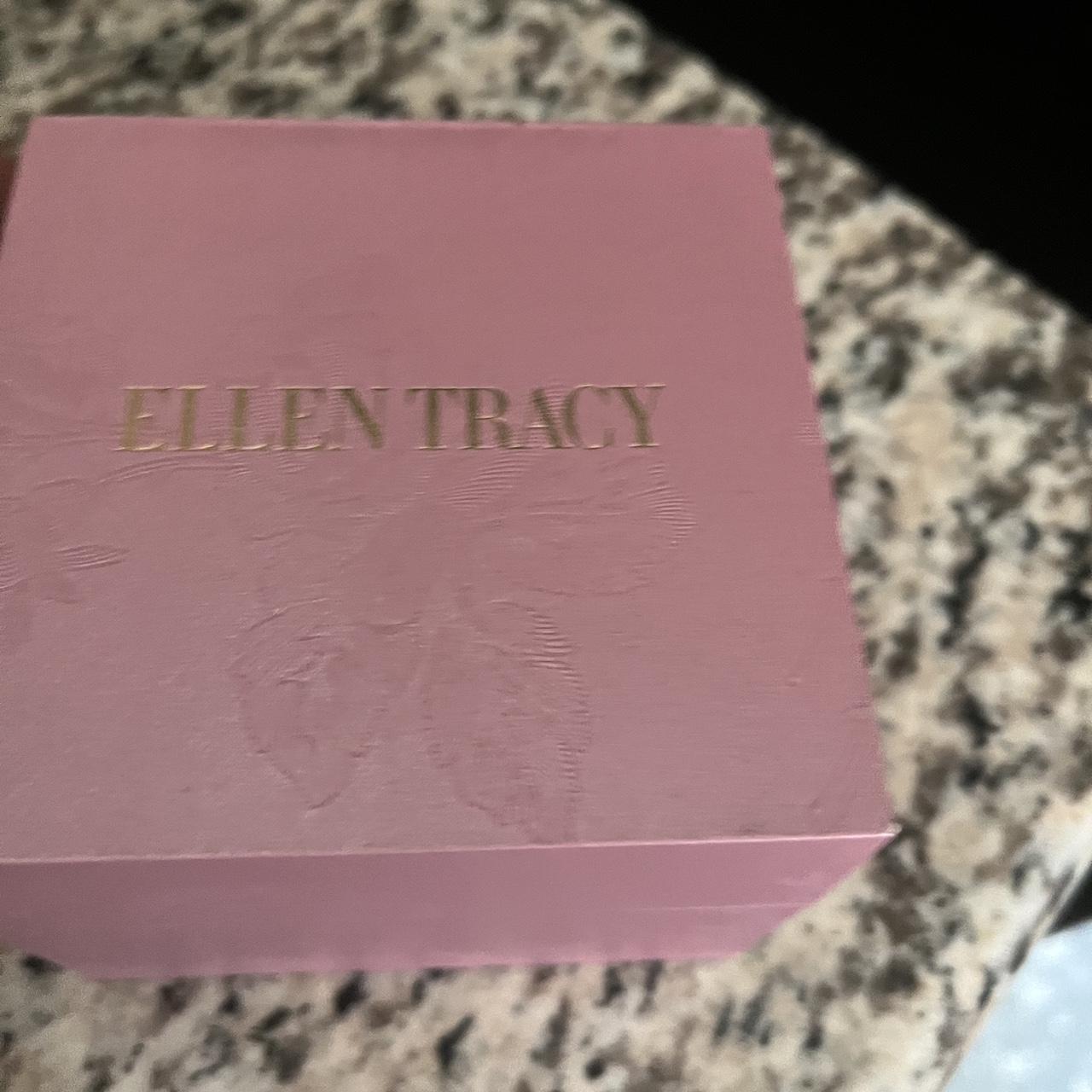 New Ellen Tracy watch needs battery - Depop