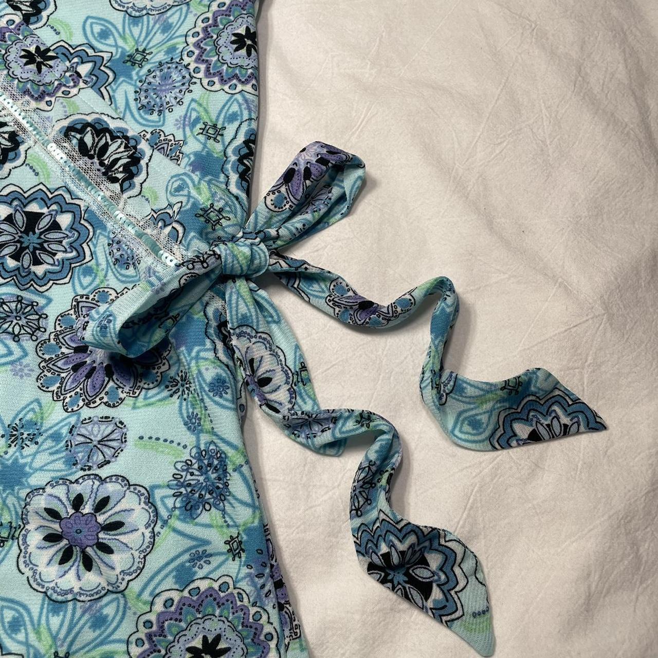 blue flower pattern y2k top super cute bow detail at... - Depop