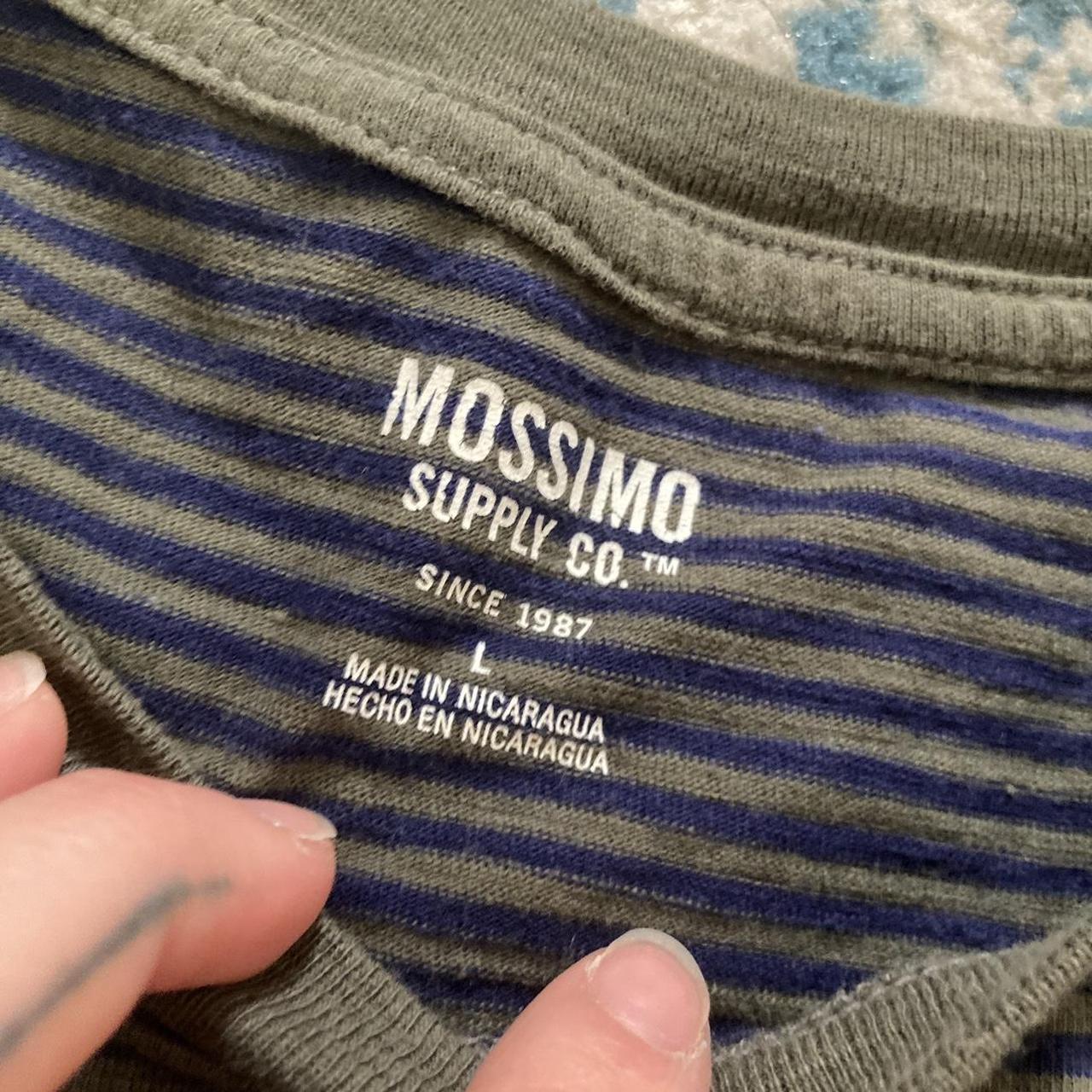 Mossimo Women's T-shirt | Depop