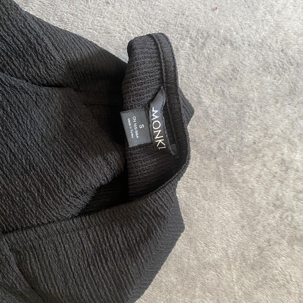 Monki textured black halterneck top, worn once | Depop