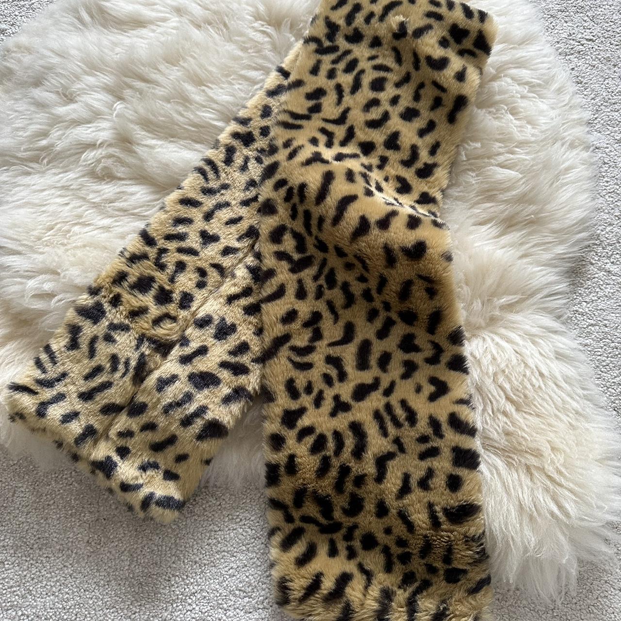 Vintage Leopard Print Fur Scarf In perfect... - Depop