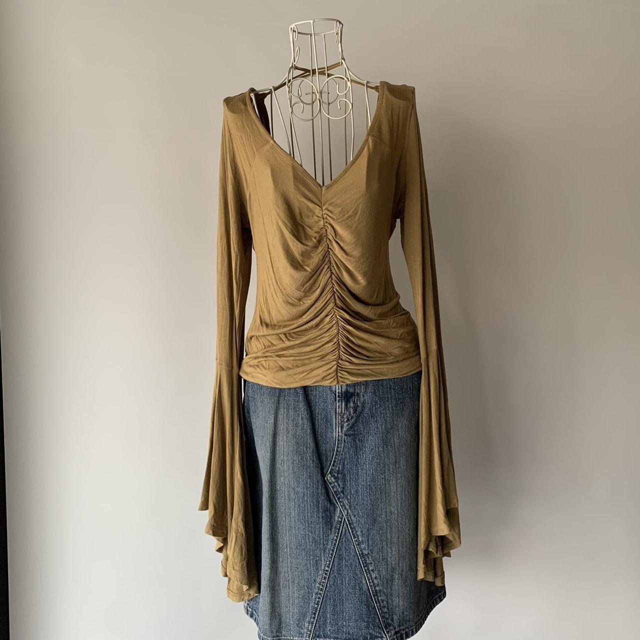 Fairy flowy sleeve top Amazing blouse with super... - Depop