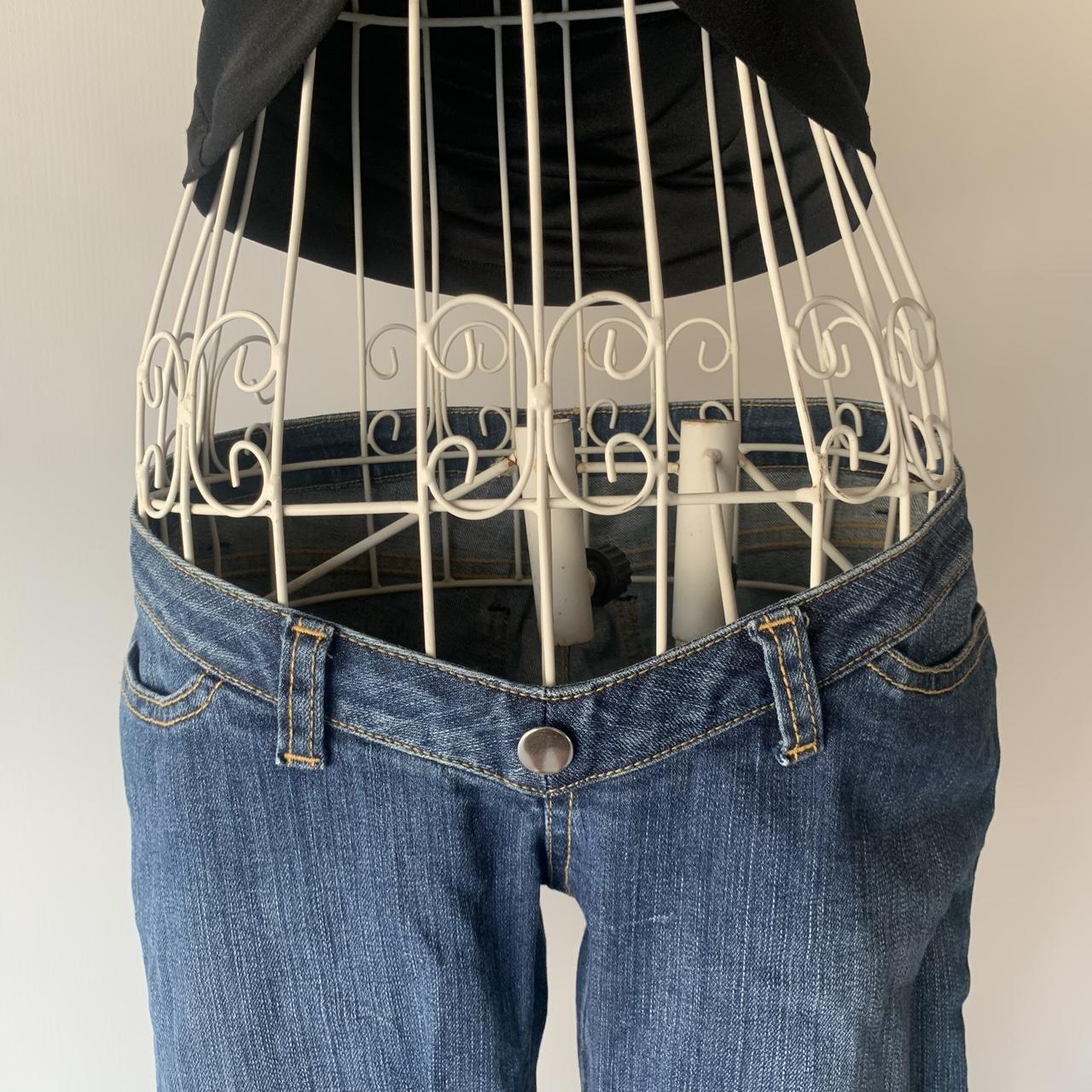 Y2k low rise jeans ULTRA low rise like I mean the... - Depop