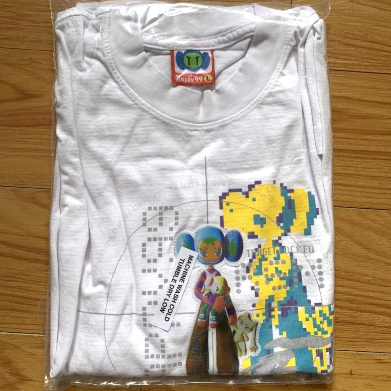 Happy99 online REM target lenticular shirt Size... - Depop