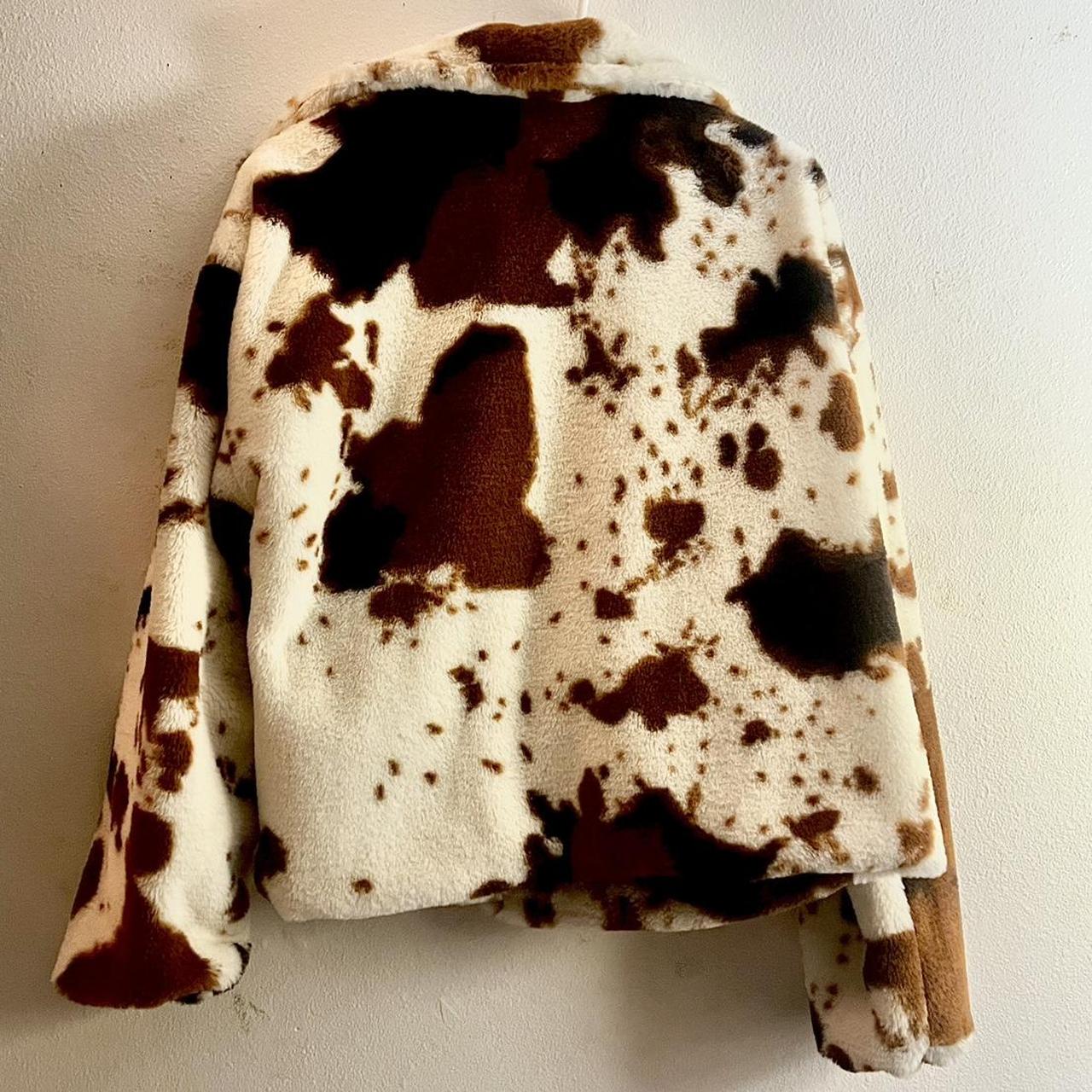 FURRY COW PRINT COAT! 🐄 this beautiful jacket is so... - Depop