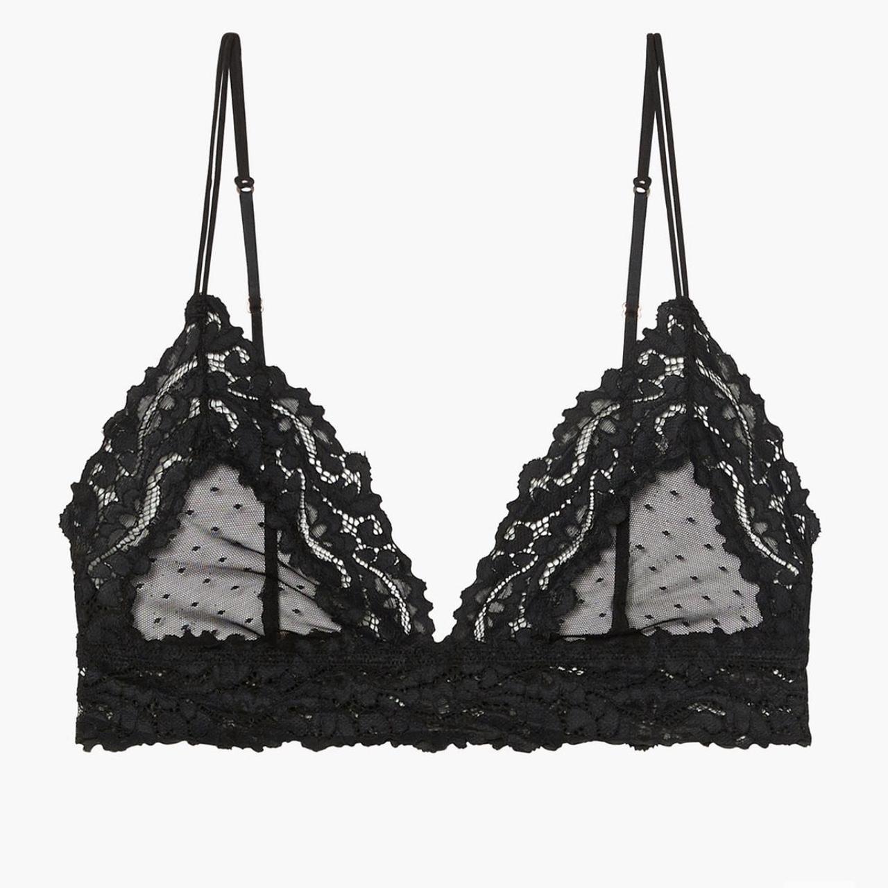 Savage x Fenty Women's Bra | Depop