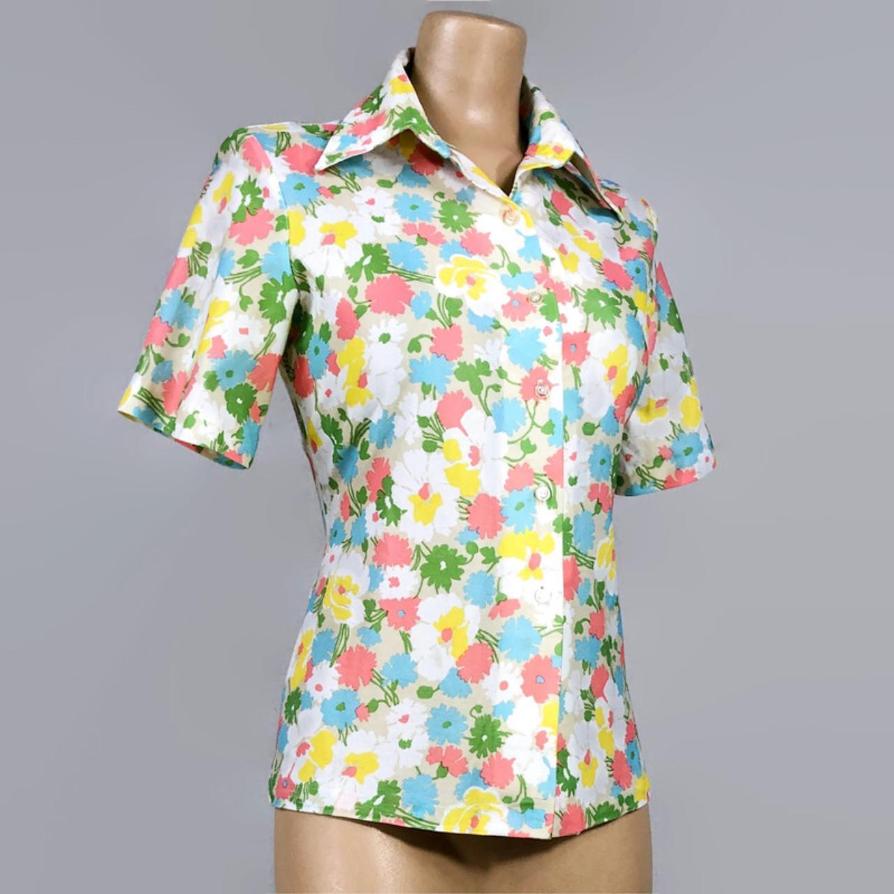 This is an iconic vintage 1970's women's top made by... - Depop