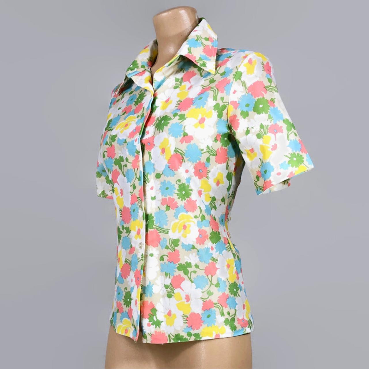 This is an iconic vintage 1970's women's top made by... - Depop