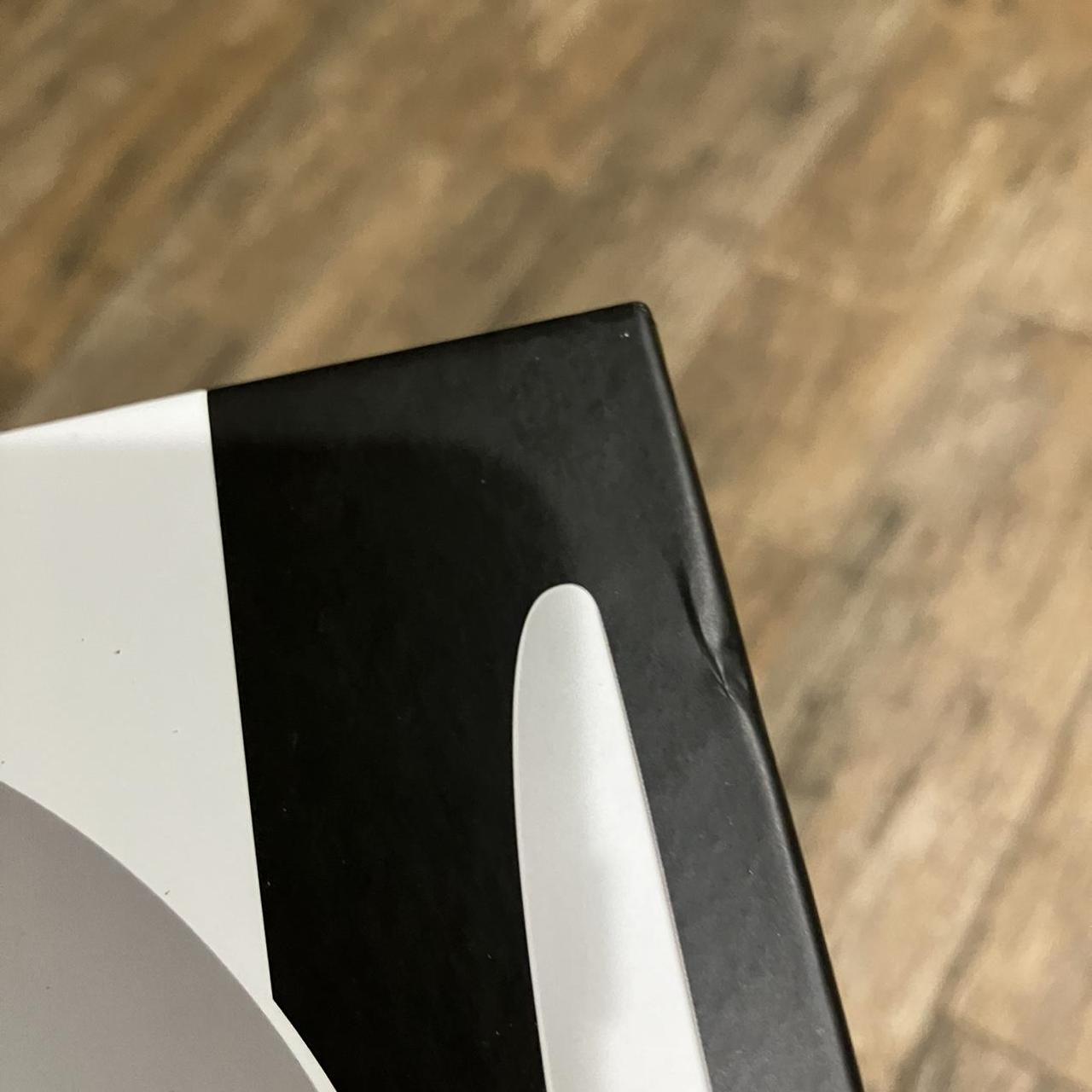 Burton Books | Depop