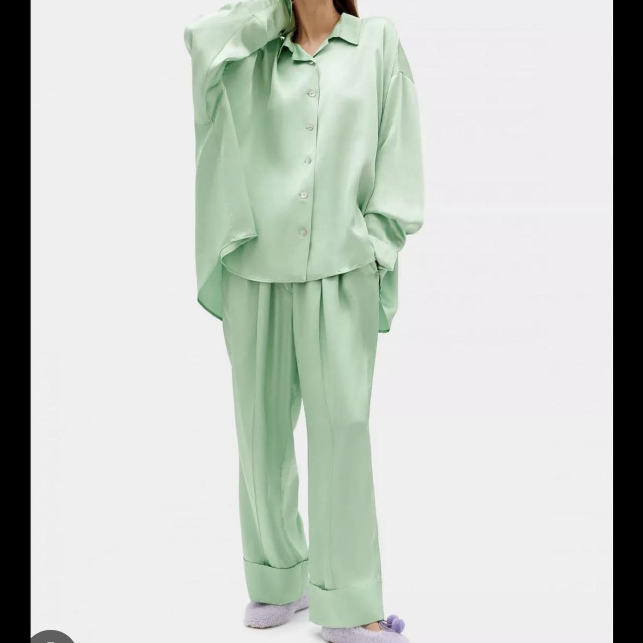 Daily Sleeper black pinstriped one size silk pajama... - Depop