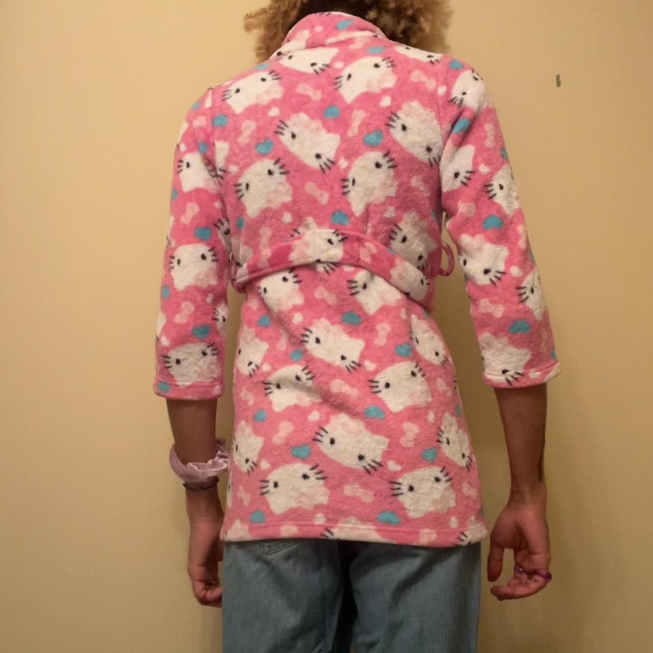 Retro 2000s Hello kitty robe 👘 🐱 💖 No size tag fits... - Depop