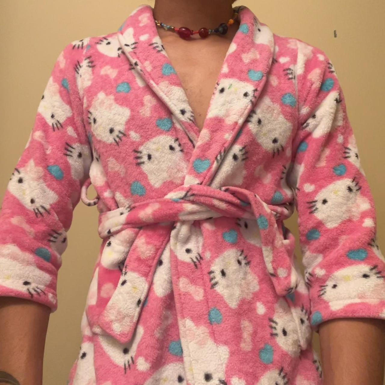 Retro 2000s Hello kitty robe 👘 🐱 💖 No size tag fits... - Depop