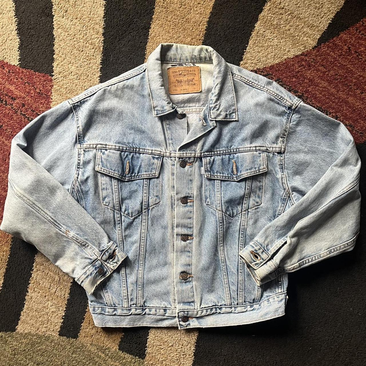 Levi’s Denim fade jacket Size: XL Good condition,... - Depop
