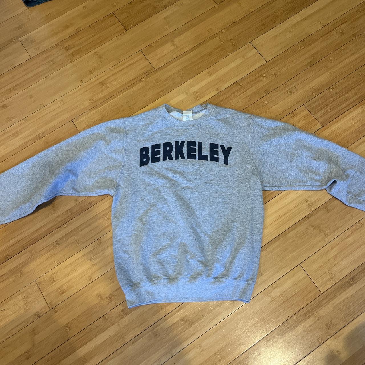 Berkeley pullover from the campus store size small - Depop