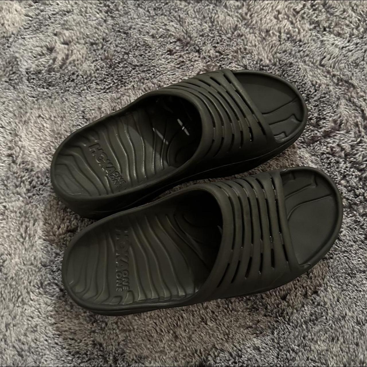Hoka one ora recovery slides in a men’s size... - Depop