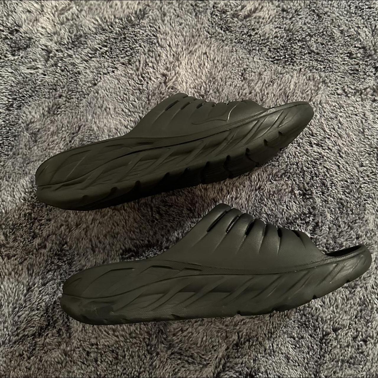 Hoka one ora recovery slides in a men’s size... - Depop