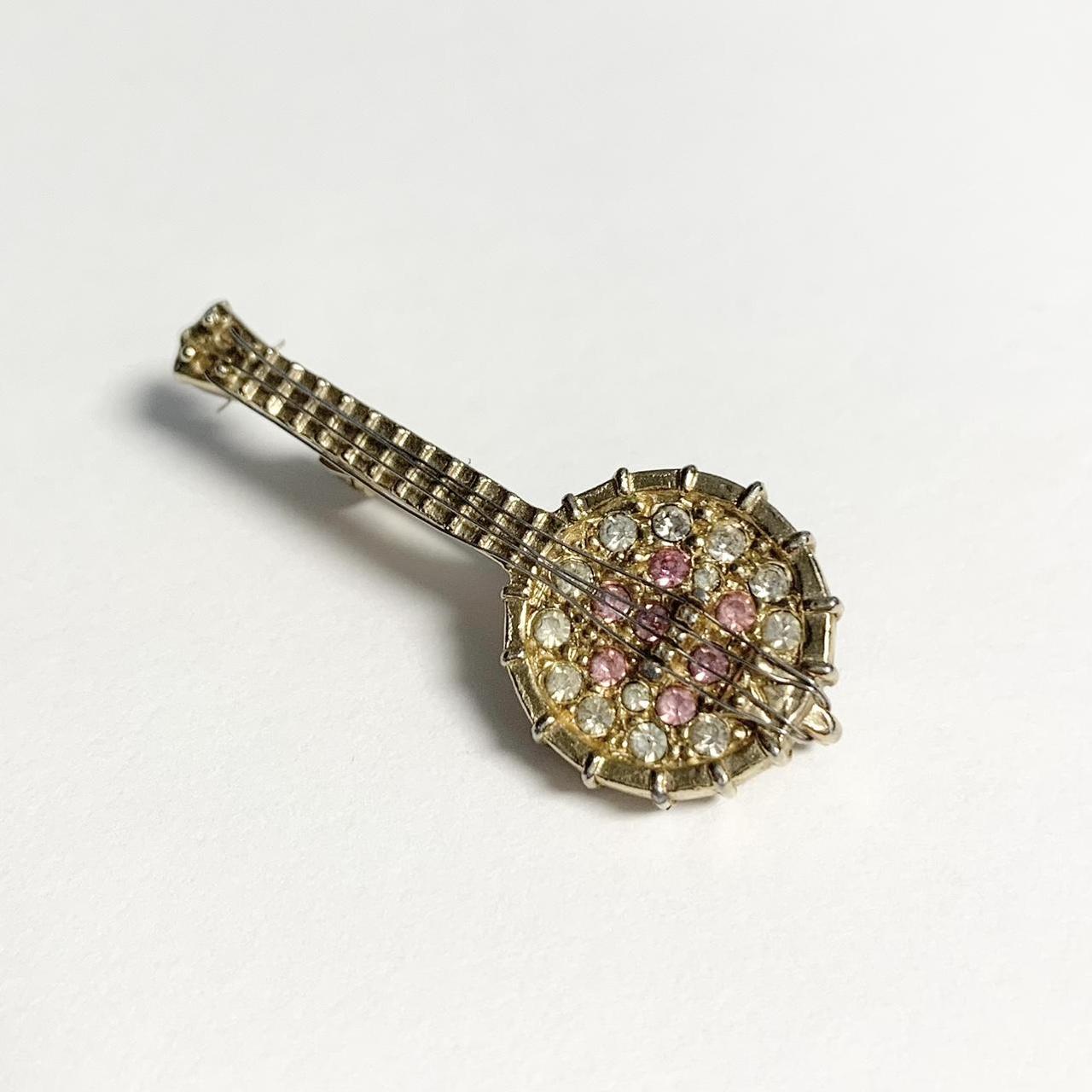 #VINTAGE Golden Banjo Brooch with Pink and White... | Depop