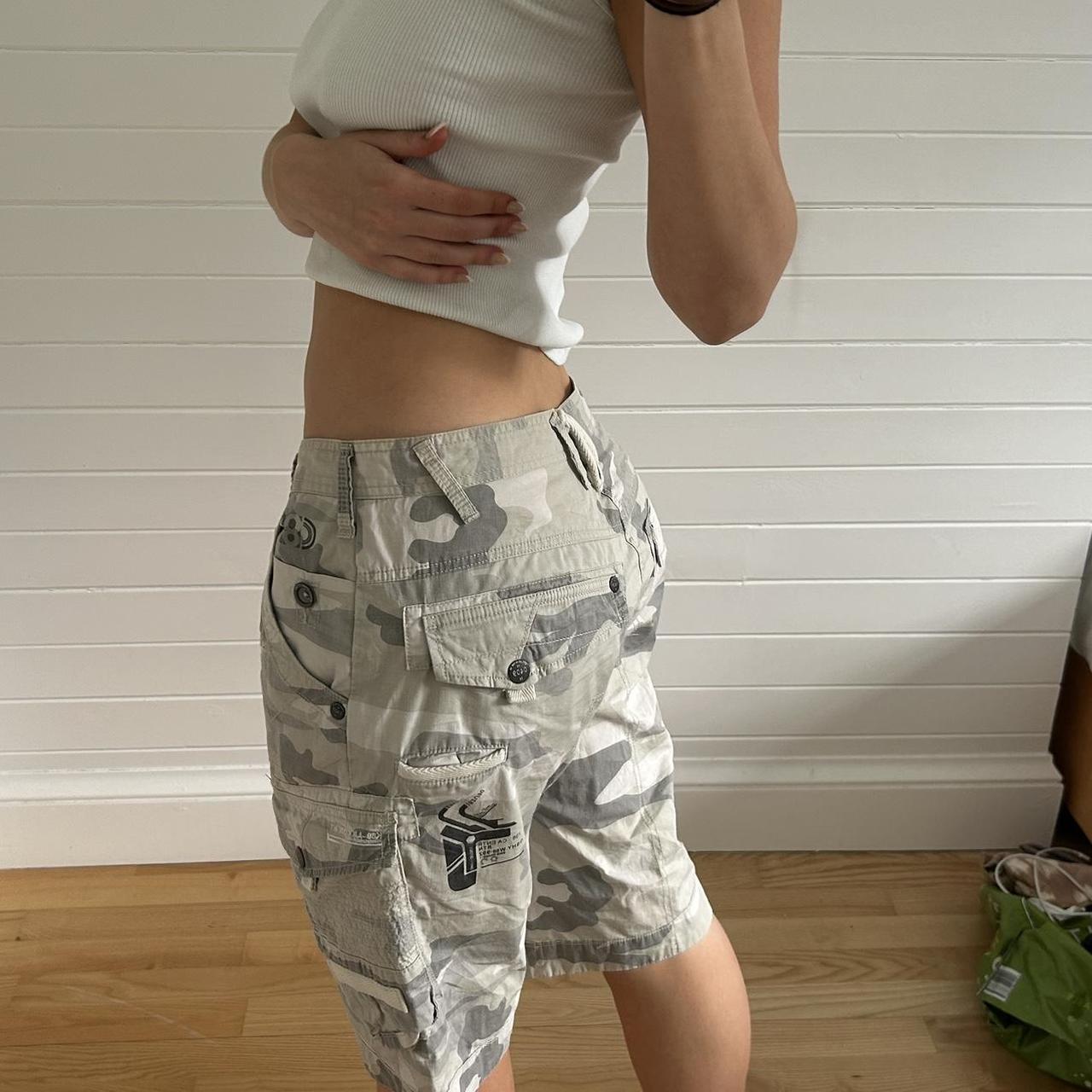 Cami long shorts / jorts Waist 32 - Depop