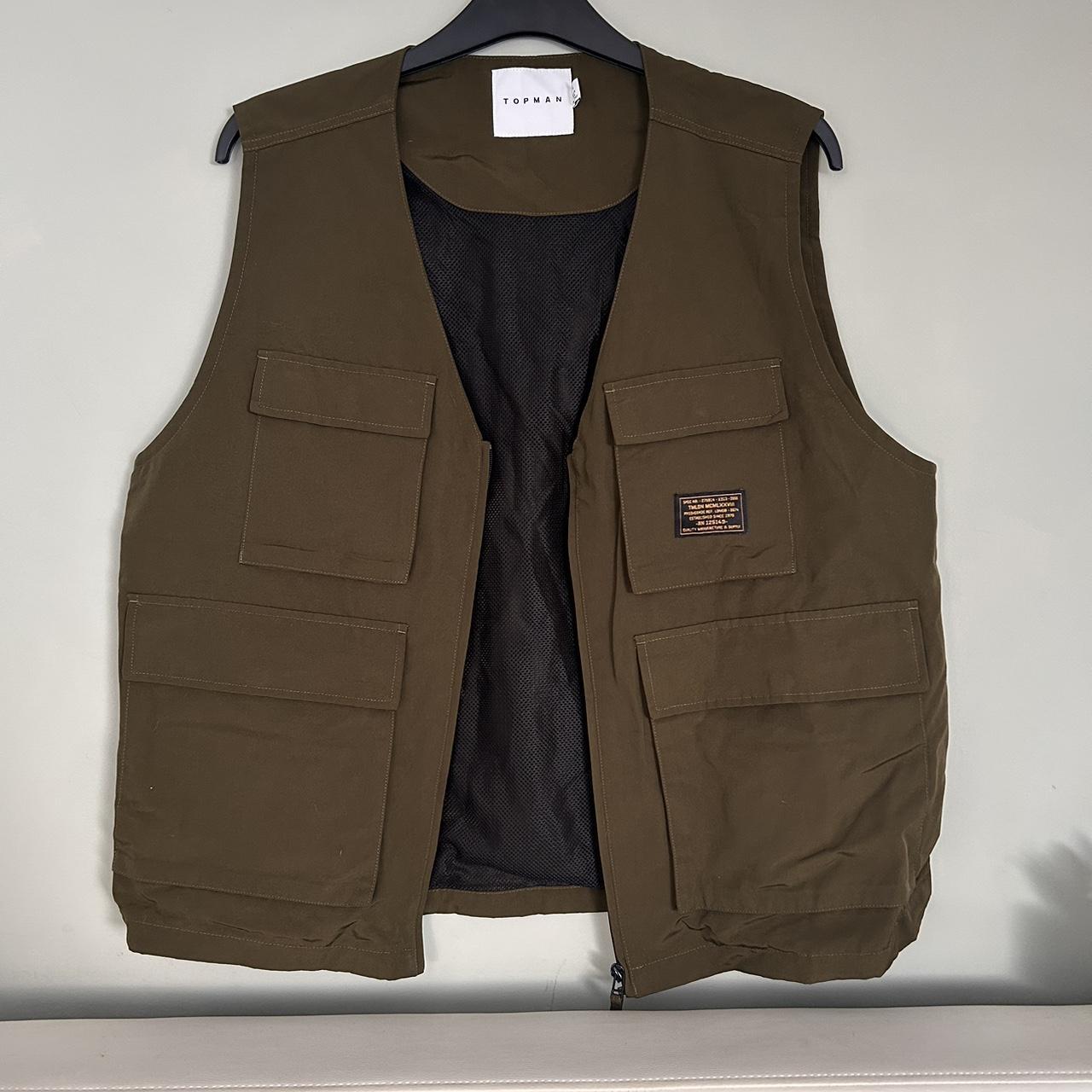 MENS XL TOPMAN CARGO VEST ONLY BEEN WORN ONCE... - Depop
