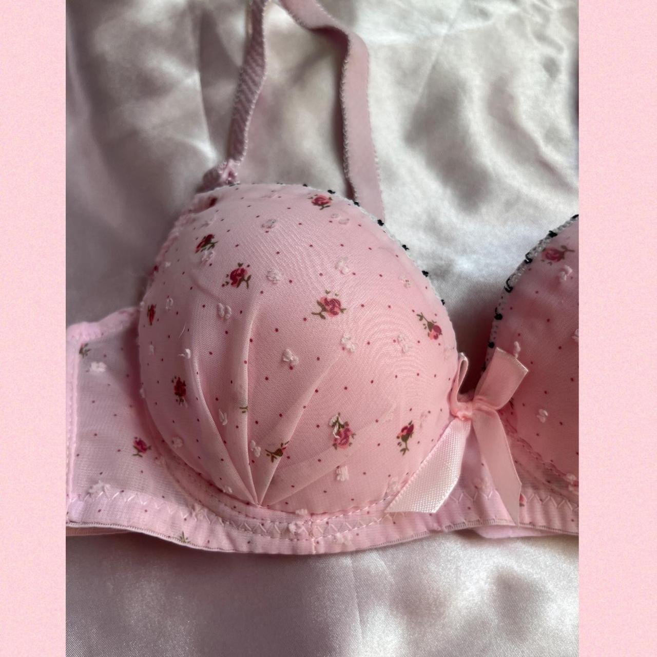 🎀 gorgeous bra 32b Lightly worn Japanese brand... - Depop
